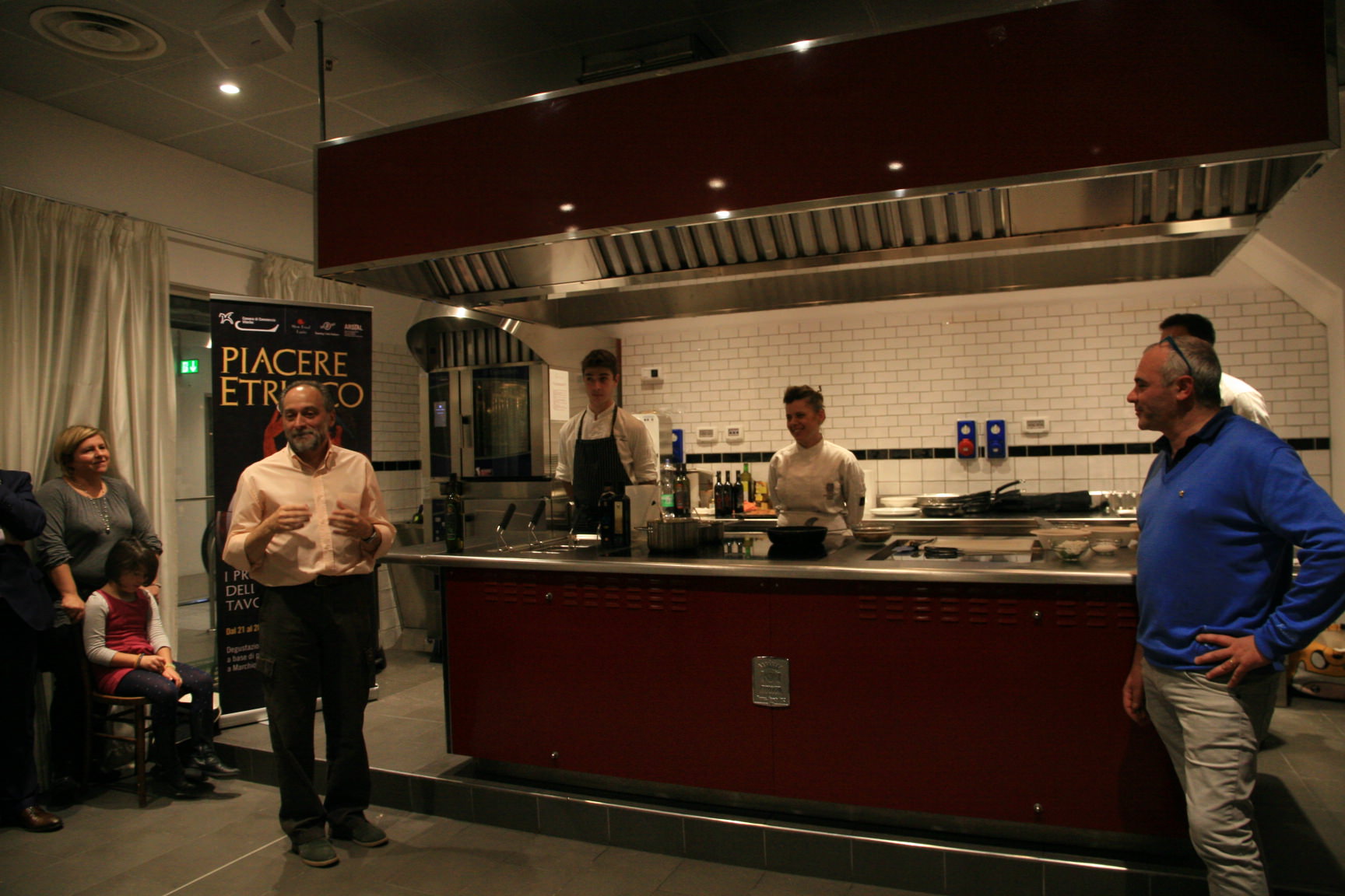 Iside De Cesare a Piacere Etrusco